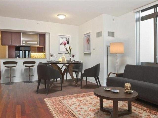 condo with 2 bedroom, New Rochelle NY DS103605567