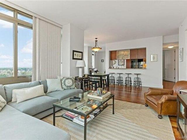 condo with 2 bedroom, New Rochelle NY ES104921861