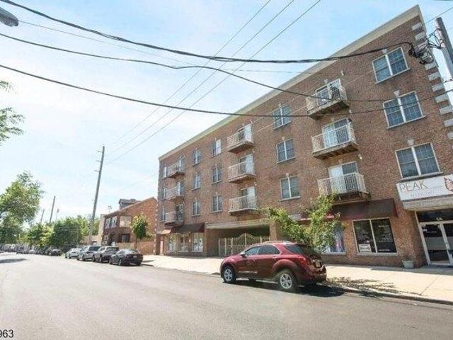 condo with 2 bedroom, Newark NJ DS101998901