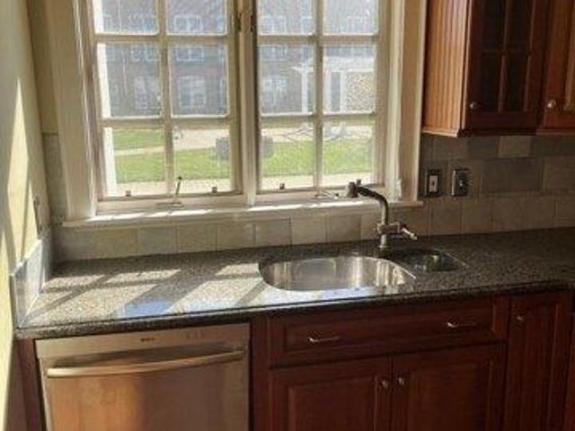 condo with 2 bedroom, Newburyport MA DLS101800447