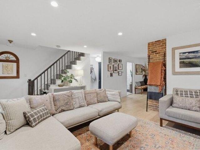 condo with 2 bedroom, Newburyport MA DLS103018770