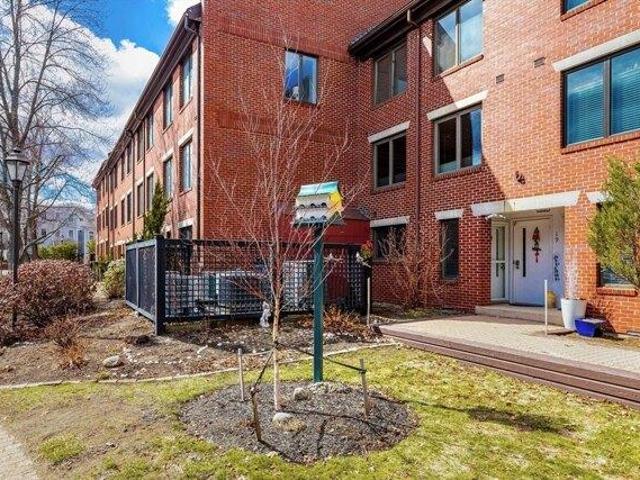 condo with 2 bedroom, Newburyport MA DS103128579
