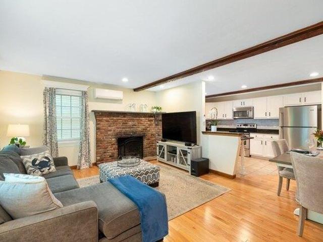 condo with 2 bedroom, Newburyport MA ES104848177