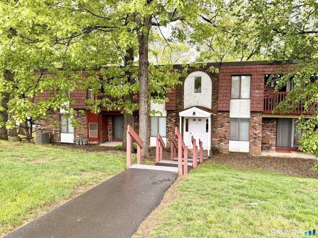condo with 2 bedroom, Newington CT DS102584565