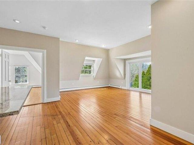 condo with 2 bedroom, Newport RI ES104149285