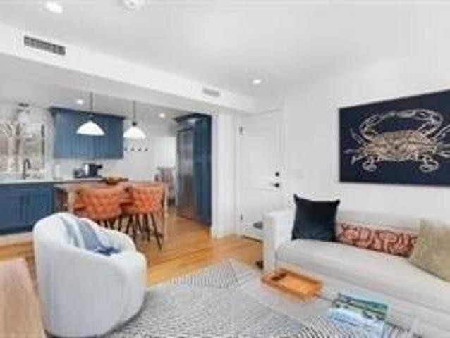 condo with 2 bedroom, Newport RI ES104571518