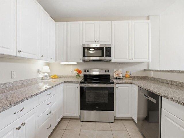 condo with 2 bedroom, North Andover MA DS103247711