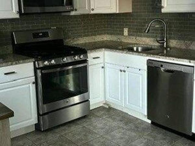 condo with 2 bedroom, North Andover MA ES104237944
