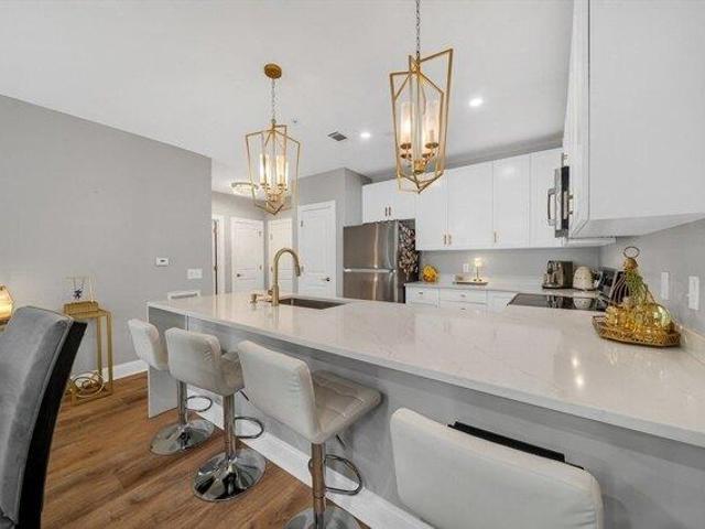 condo with 2 bedroom, North Andover MA ES104445704