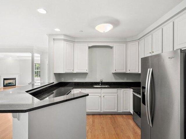 condo with 2 bedroom, North Andover MA ES104481253