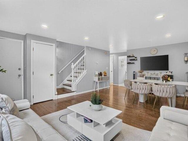 condo with 2 bedroom, North Andover MA ES104919952