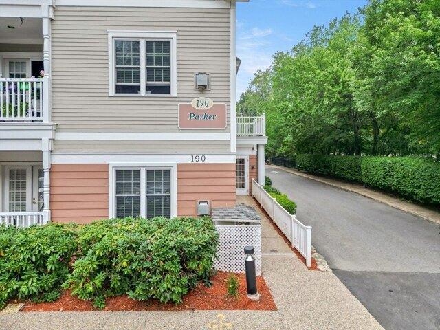 condo with 2 bedroom, North Andover MA ES105059959