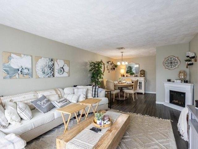 condo with 2 bedroom, North Attleboro MA DLS102828451