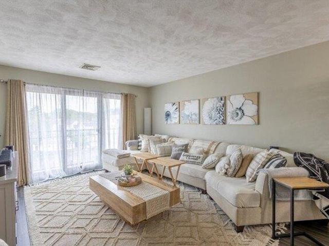 condo with 2 bedroom, North Attleboro MA ES103160108