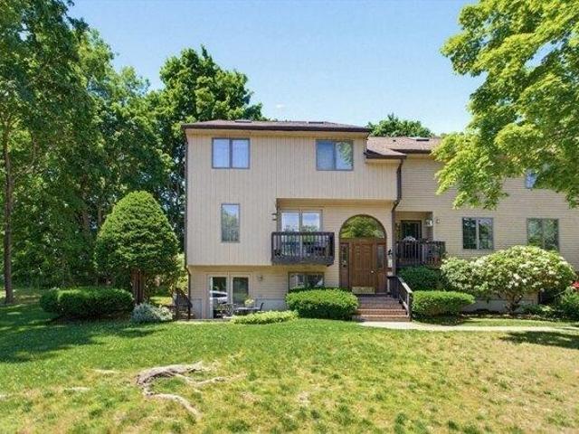 condo with 2 bedroom, North Attleboro MA ES104044253