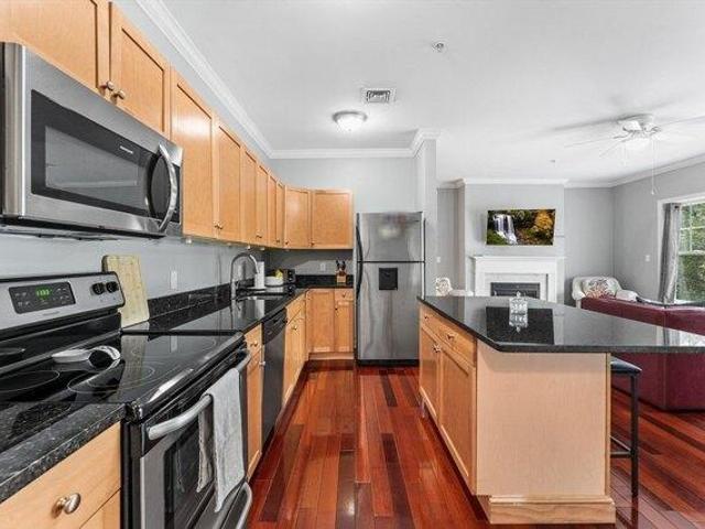 condo with 2 bedroom, North Attleboro MA ES105159858