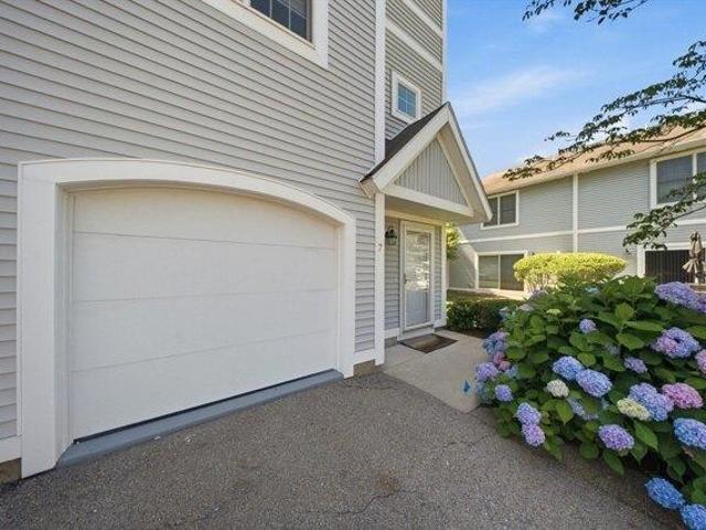 condo with 2 bedroom, North Attleboro MA ES105204963