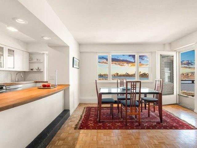 condo with 2 bedroom, North Bergen NJ DLS102475327