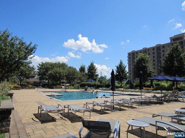 condo with 2 bedroom, North Bergen NJ DS102314748