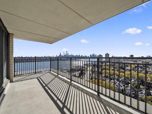 condo with 2 bedroom, North Bergen NJ DS104481261
