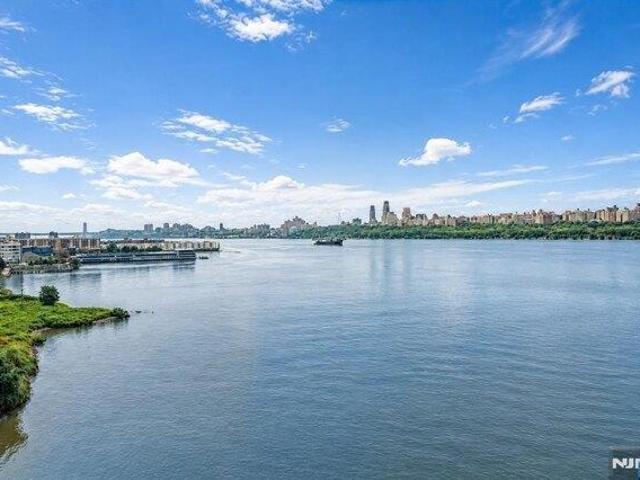 condo with 2 bedroom, North Bergen NJ ES104542548