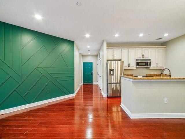 condo with 2 bedroom, North Bergen NJ ES104833309