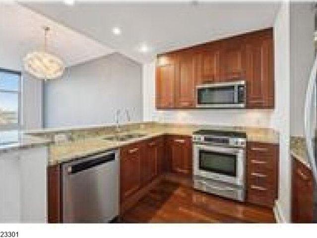 condo with 2 bedroom, North Bergen NJ ES104148187
