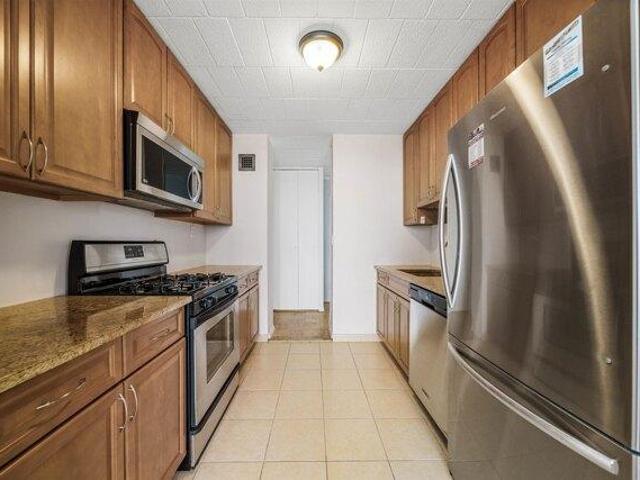 condo with 2 bedroom, North Bergen NJ ES104189813