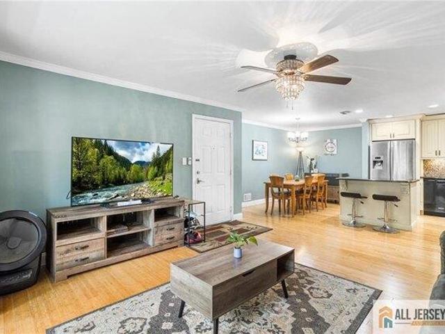 condo with 2 bedroom, North Brunswick NJ ES104920830