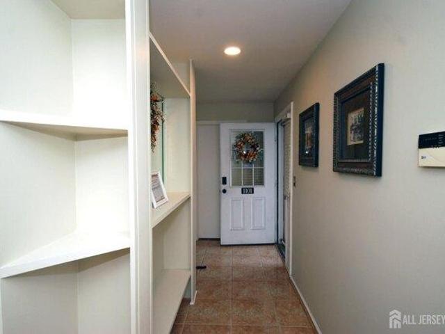 condo with 2 bedroom, North Brunswick NJ ES105203615