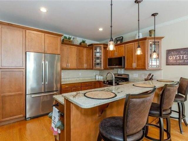 condo with 2 bedroom, North Kingstown RI ES104235842