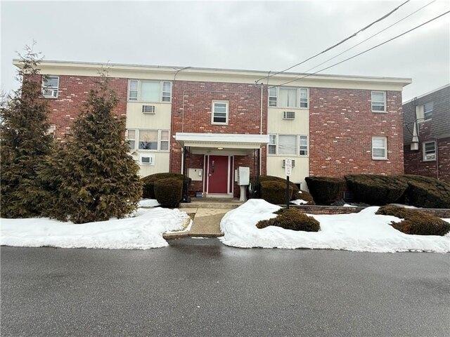 condo with 2 bedroom, North Providence RI DLS101747598