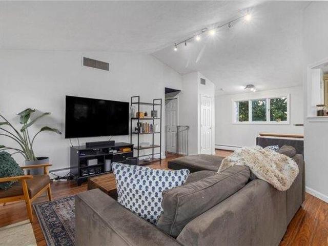 condo with 2 bedroom, North Providence RI DS102447231