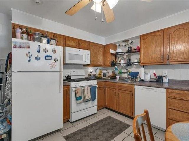 condo with 2 bedroom, North Providence RI DS102585624