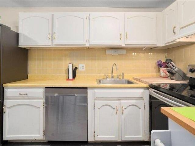 condo with 2 bedroom, North Providence RI ES103663177