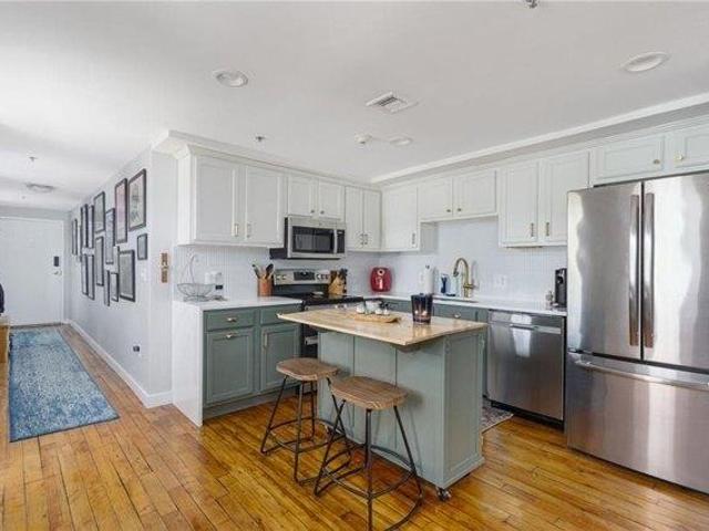 condo with 2 bedroom, North Providence RI ES103807201
