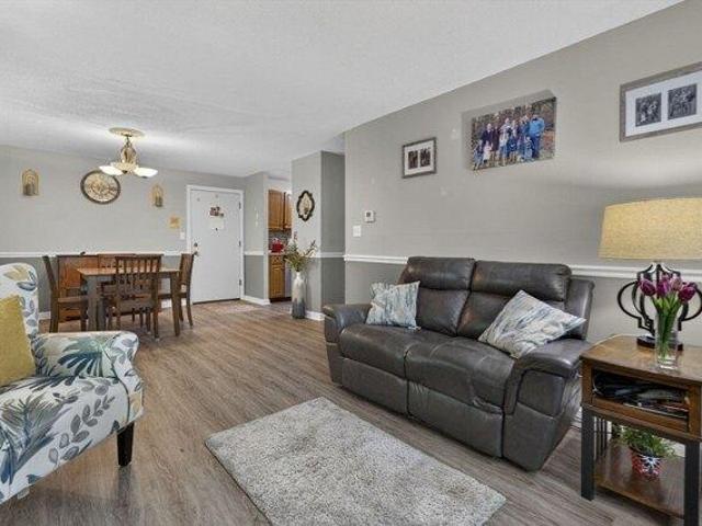 condo with 2 bedroom, North Reading MA ES104649864