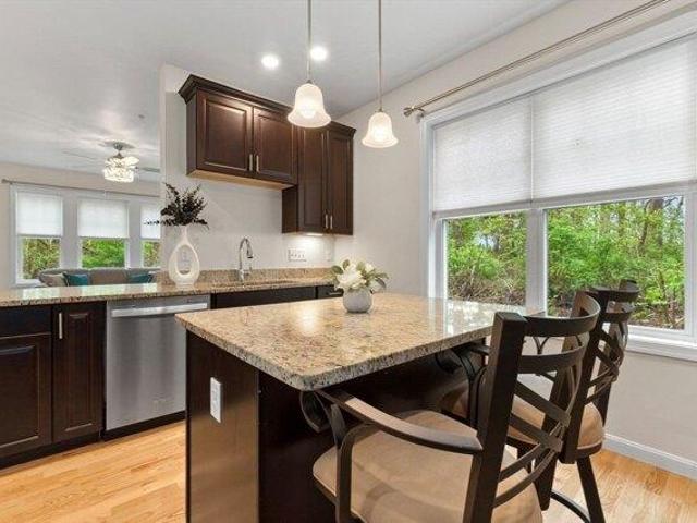 condo with 2 bedroom, North Reading MA ES104831614