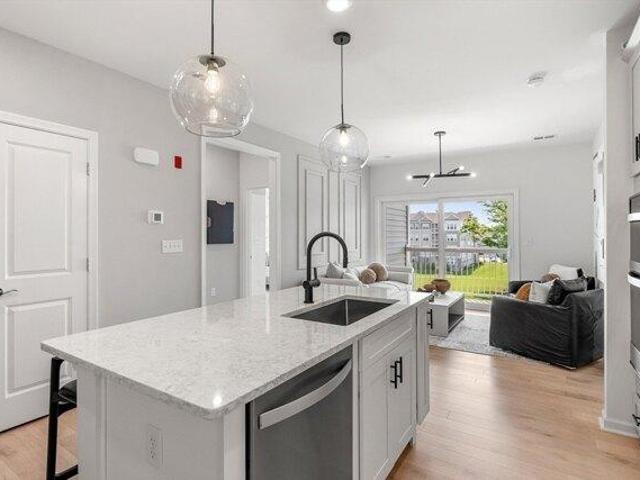 condo with 2 bedroom, North Reading MA ES104833231