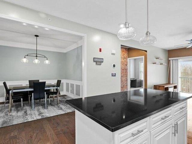 condo with 2 bedroom, North Reading MA ES105208109