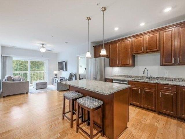 condo with 2 bedroom, North Reading MA ES102827044