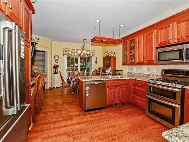 condo with 2 bedroom, North Smithfield RI DS103073345