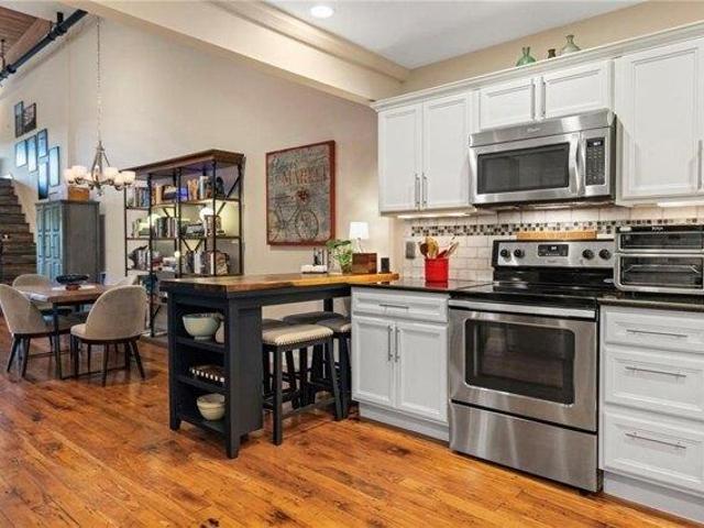 condo with 2 bedroom, North Smithfield RI DS103889390