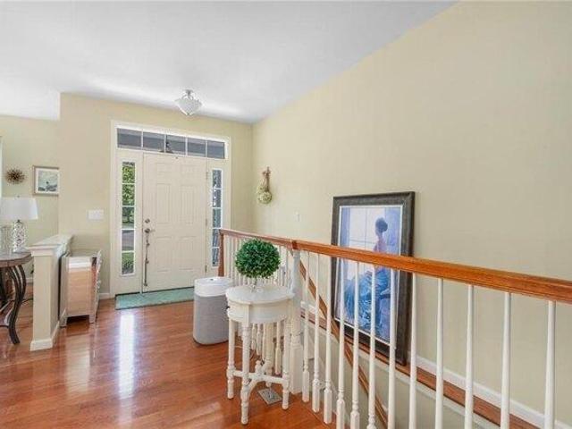 condo with 2 bedroom, North Smithfield RI ES105193211