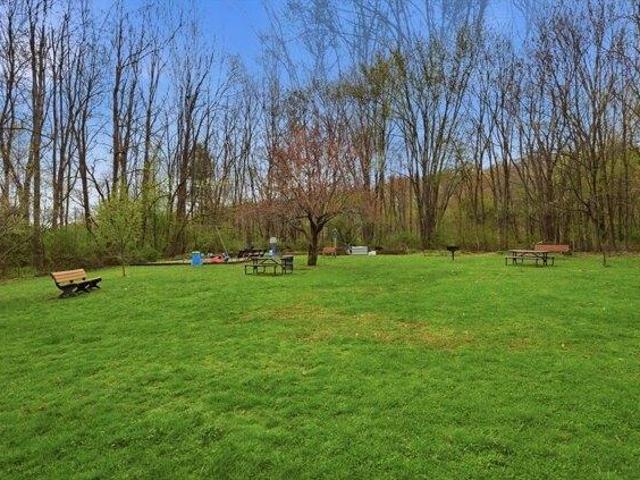 condo with 2 bedroom, Northampton MA DS102531351
