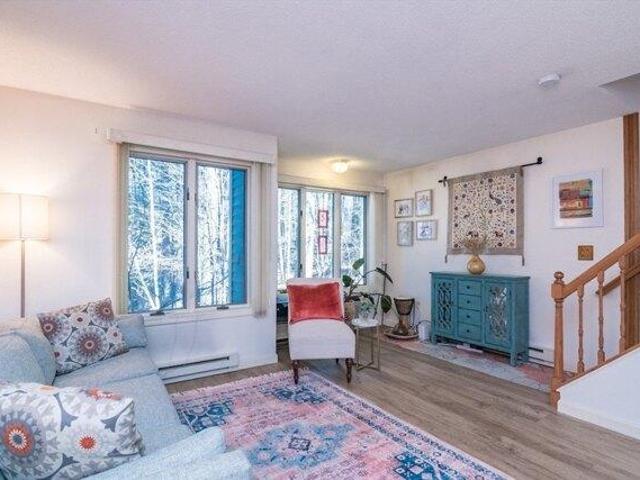 condo with 2 bedroom, Northampton MA DS102724723