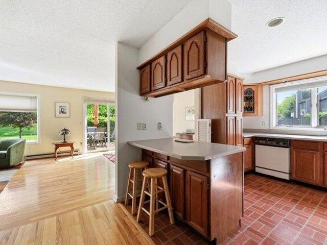 condo with 2 bedroom, Northampton MA ES103968564