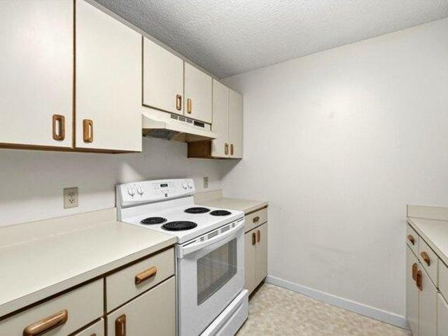 condo with 2 bedroom, Northampton MA ES105041834