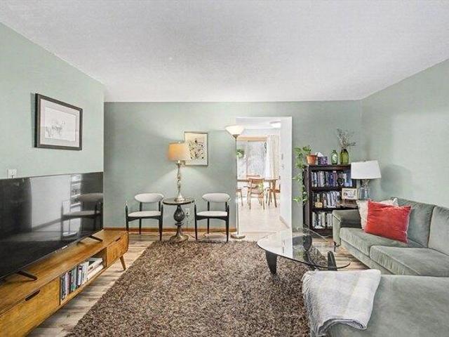 condo with 2 bedroom, Northampton MA ES105059731