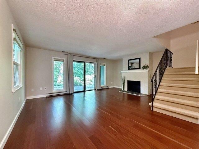 condo with 2 bedroom, Northampton MA ES105061670